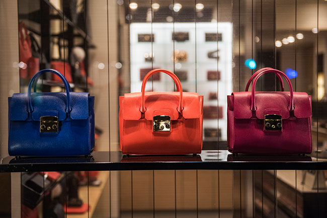 How to Differentiate Designer Handbags from Knockoffs | Heritage Estate ...